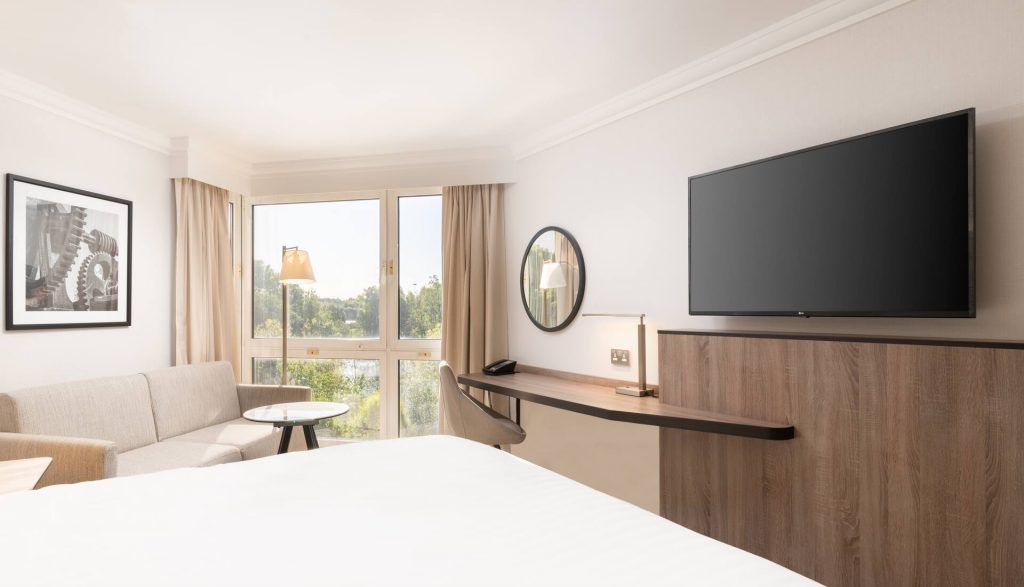 Hilton Rooms and Amenities » ConFuzzled